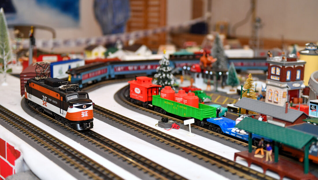 All aboard The Christmas Express! Bellefonte Victorian Christmas ...